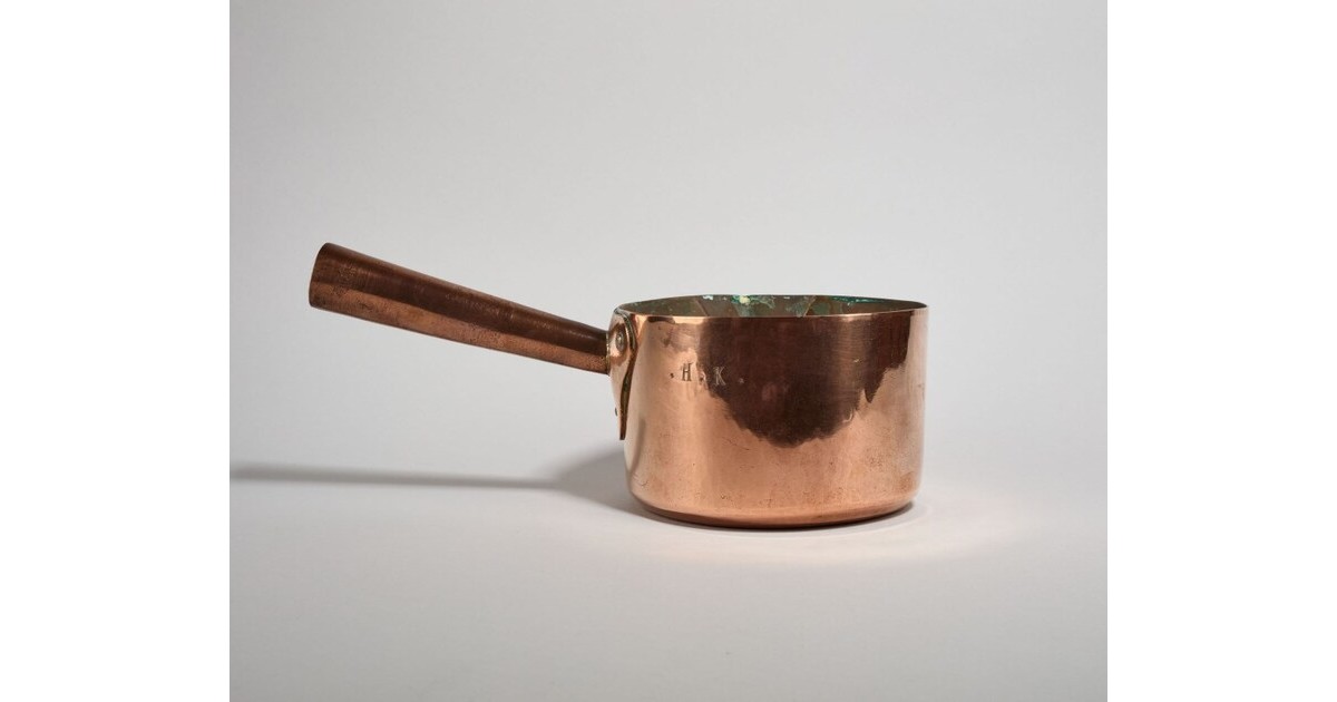 Poêlon à caramel, batterie de cuisine en cuivre chiffrée Hugues ...