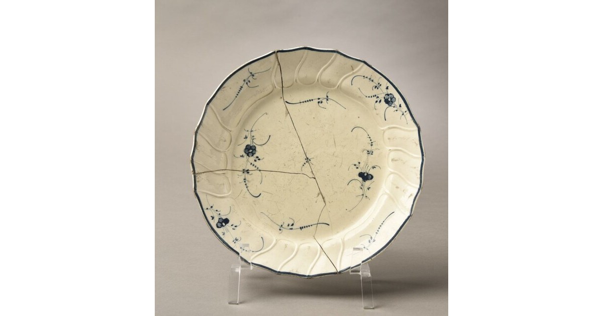 assiette, MANUFACTURE BOCH LUXEMBOURG - Portail officiel des Musées de ...