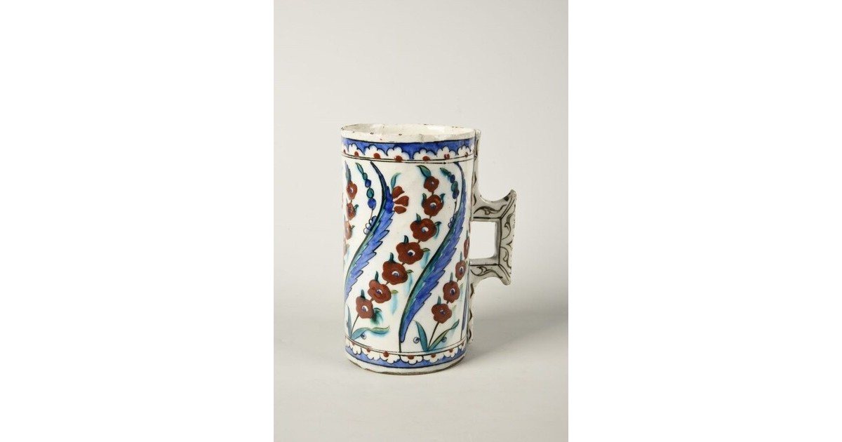 hanap, MANUFACTURE D'IZNIK - Portail officiel des Musées de Reims